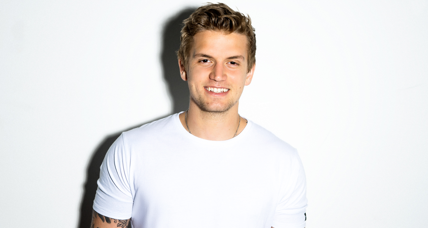 Levi Hummon Didn’t Always Plan To Be A Country Musician! | 10 Fun Facts ...