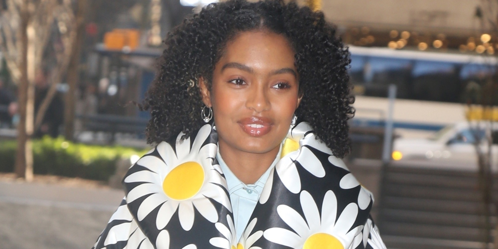 Yara Shahidi Gives Us Flower Power in Bold Coat While Promoting ‘grown ...