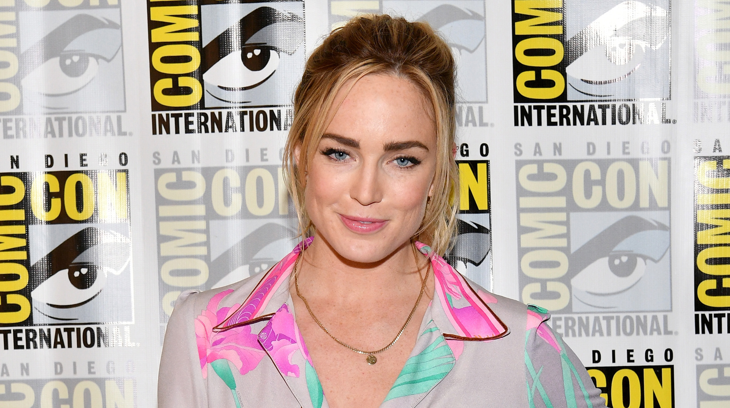 Caity Lotz Announces She’s Taking a Social Media Break for a Very Cool ...
