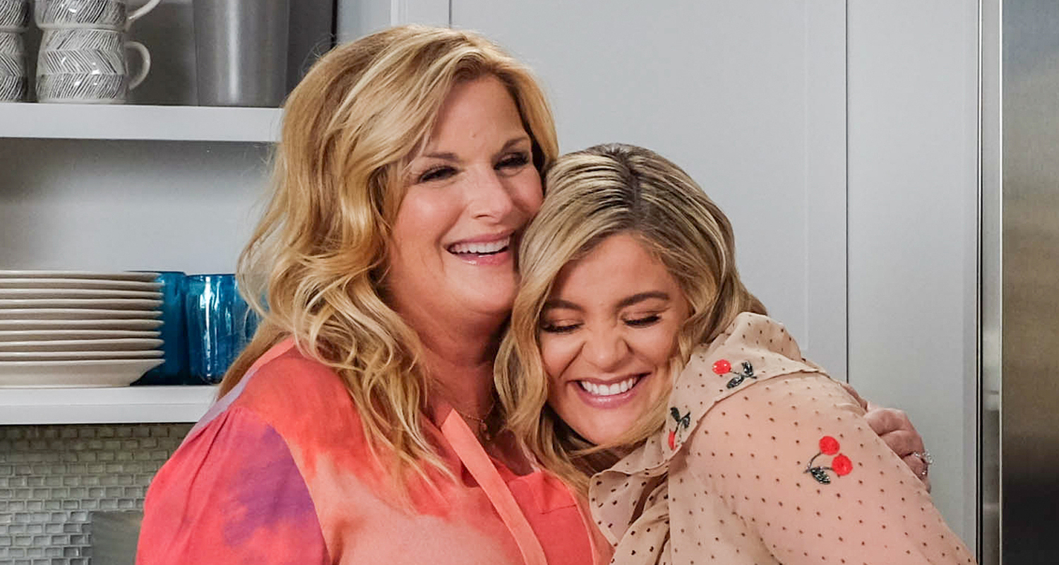 Lauren Alaina Bonds Over Love of Fast Food With Trisha Yearwood ...