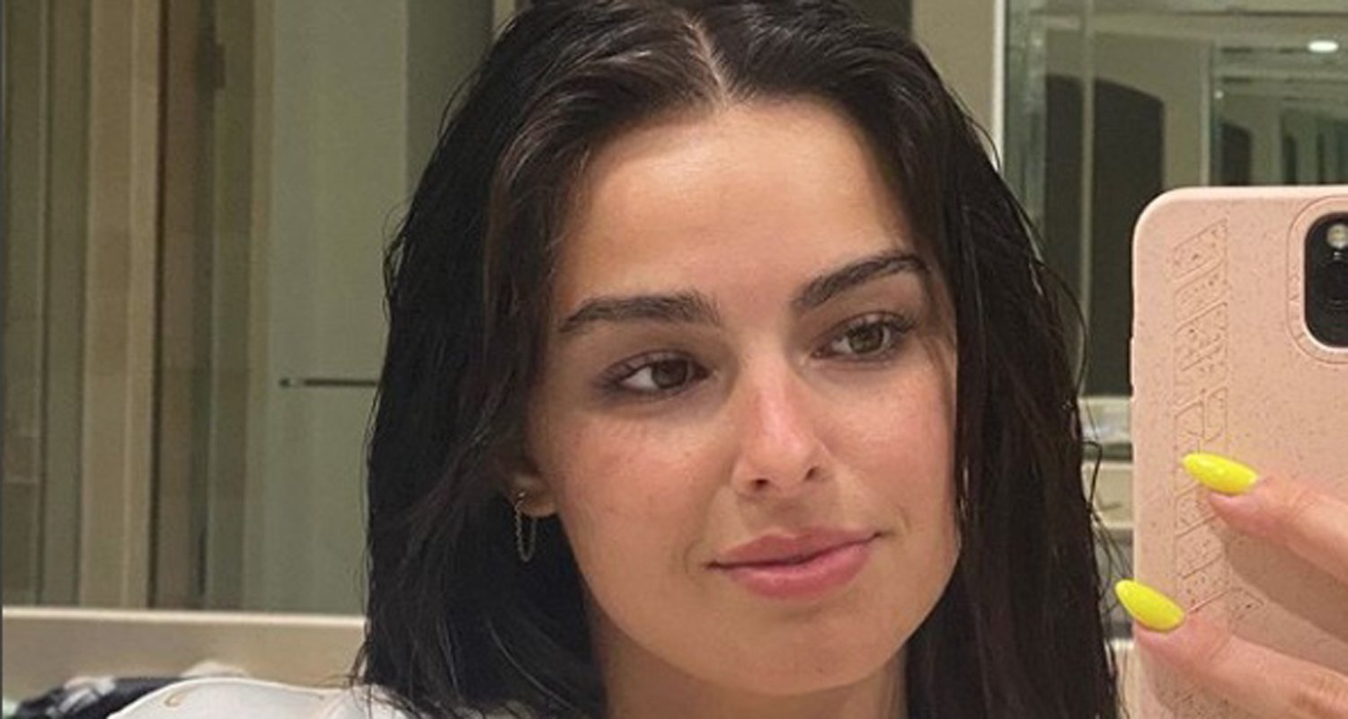 Addison Rae Opens Up About Dating On ‘Mama Knows Best’ Podcast ...