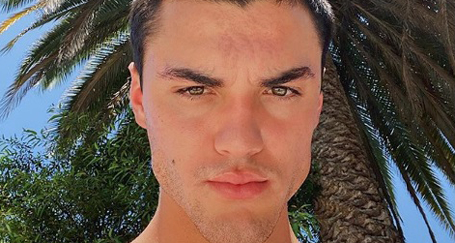 Ethan Dolan Gets Candid About Having Severe Acne & Gaining Self ...