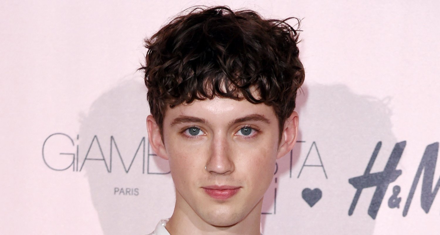Troye Sivan Drops New Song ‘Easy’ From Upcoming EP ‘In A Dream ...