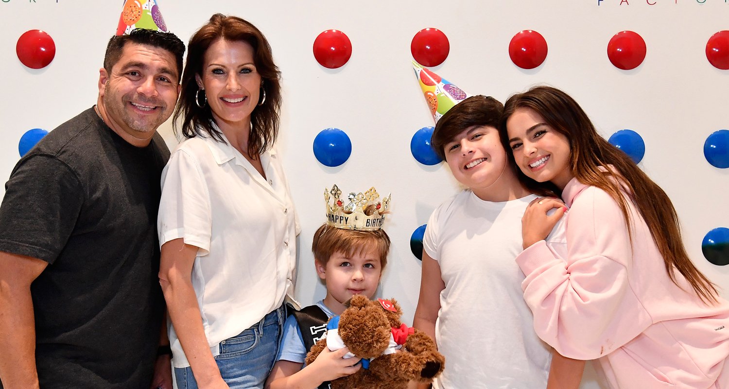 Addison Rae Celebrates Brother Lucas’ Birthday at Sugar Factory ...
