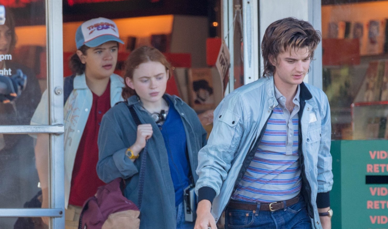 You’ve Gotta See These New ‘Stranger Things’ Set Photos! | Gaten ...