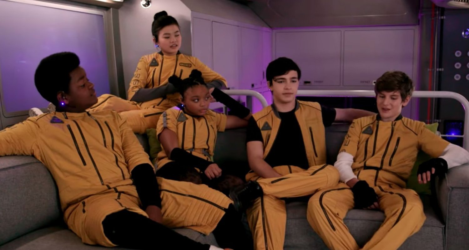 The Cast of ‘The Astronauts’ Share How They Film The Space Series! | Ben Daon, Bryce Gheisar ...