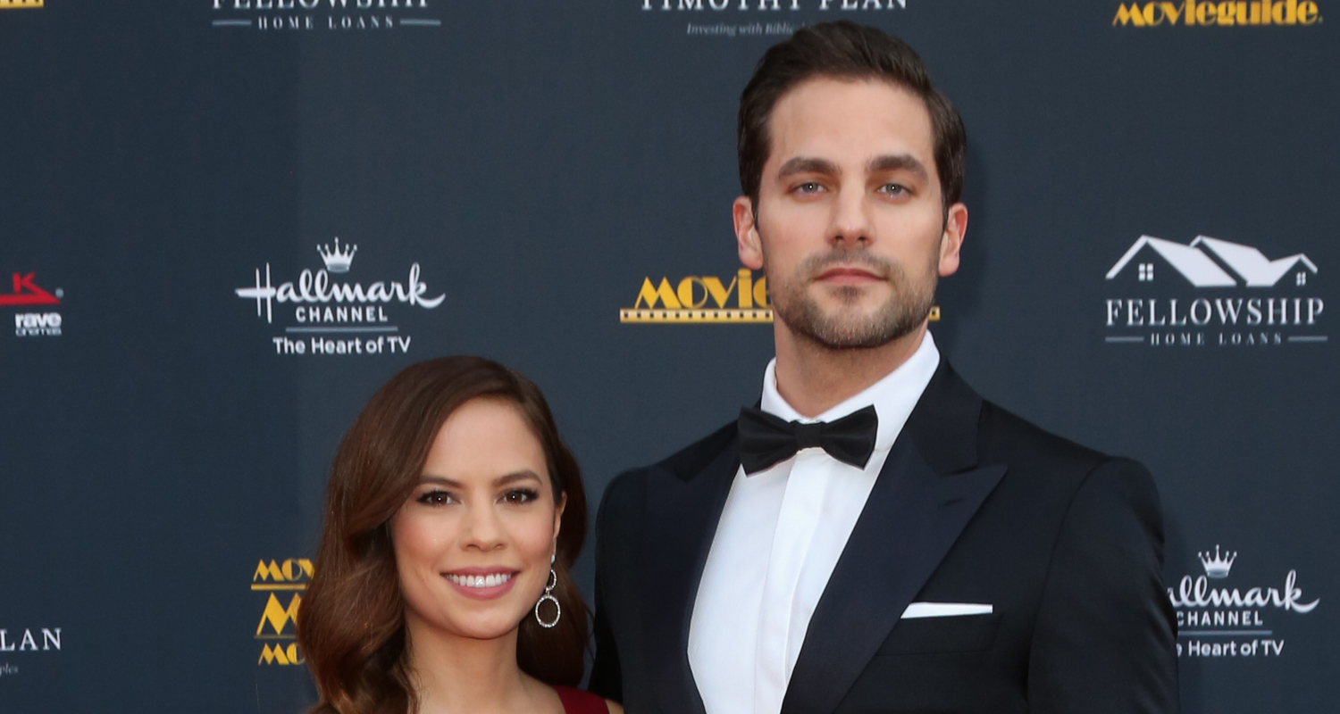 Pretty Little Liars’ Brant Daugherty & Wife Kim Welcome First Baby ...