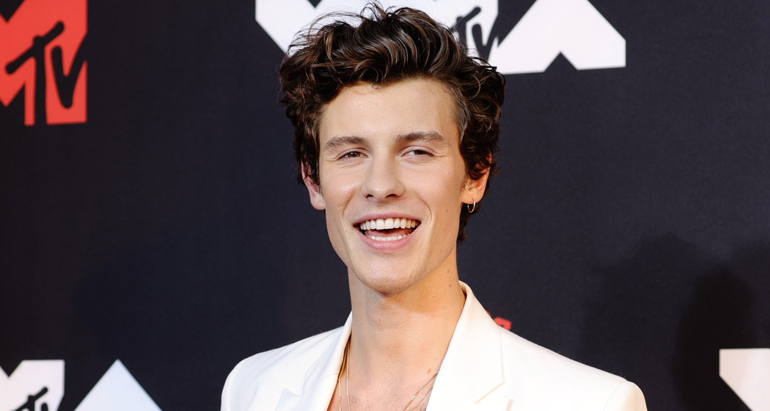 Shawn Mendes Shows Off His Smile Arriving at MTV VMAs 2021 | 2021 MTV ...