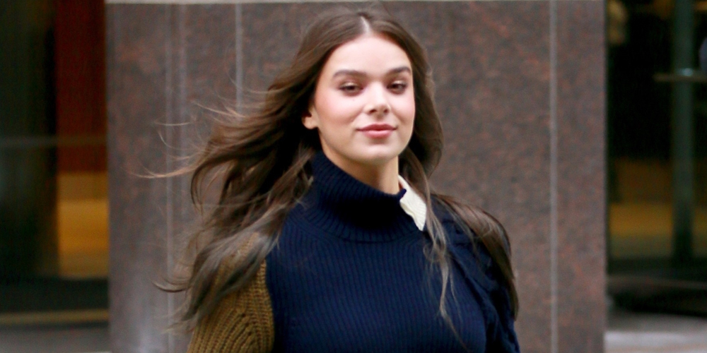 Hailee Steinfeld Hits the Streets of NYC in Snakeskin Boots | Hailee ...