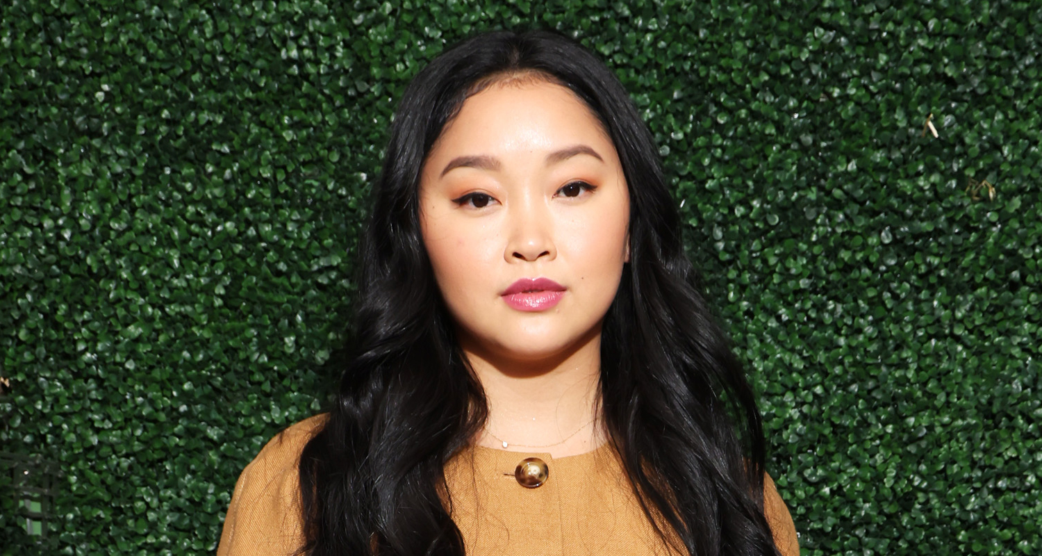 Lana Condor Snaps Photos at Veronica Beard Fashion Show In Palm Beach ...
