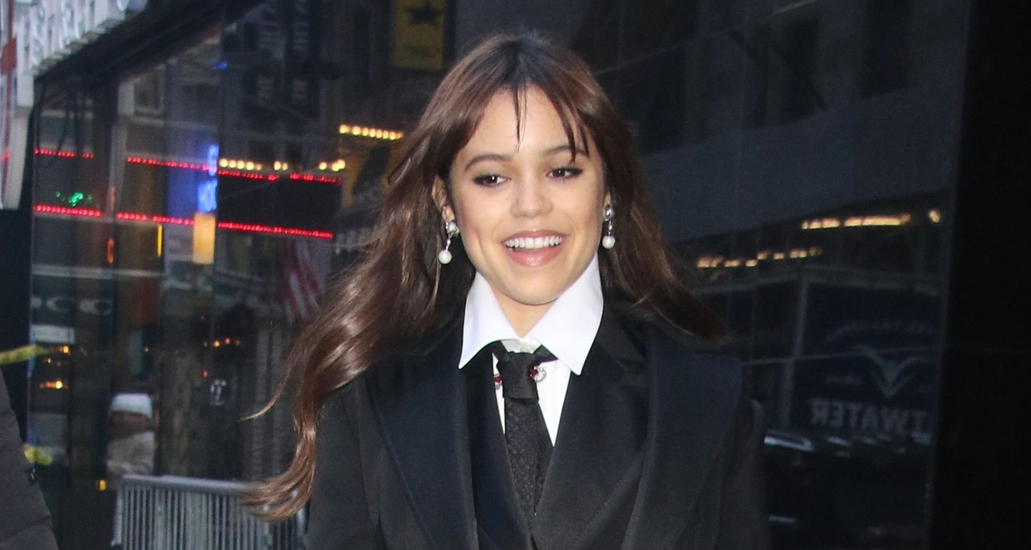 Jenna Ortega Shares Similarities Between Her & Wednesday Addams | Jenna Ortega, Wednesday | Just ...