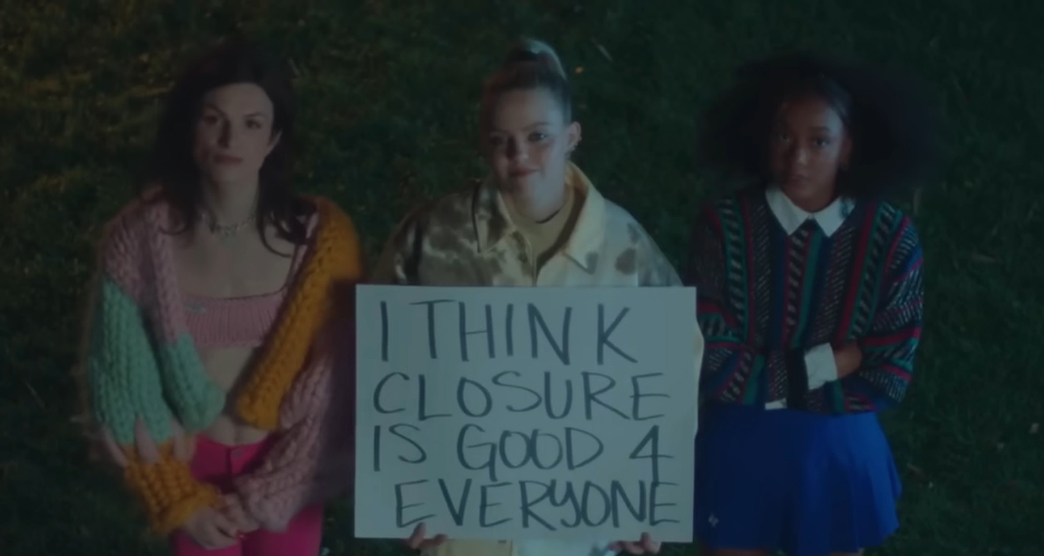 Reneé Rapp Points Out an Ex’s Flaws in ‘Too Well’ Music Video – Watch ...