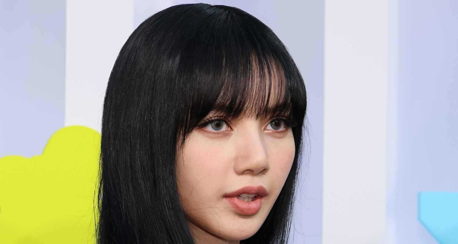 BLACKPINK’s Lisa Sets 3 More Guinness World Records, Her First as a ...