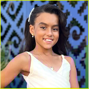 Get to Know ‘Alma’s Way’ Star Summer Rose with 10 Fun Facts (Exclusive) | 10 Fun Facts ...