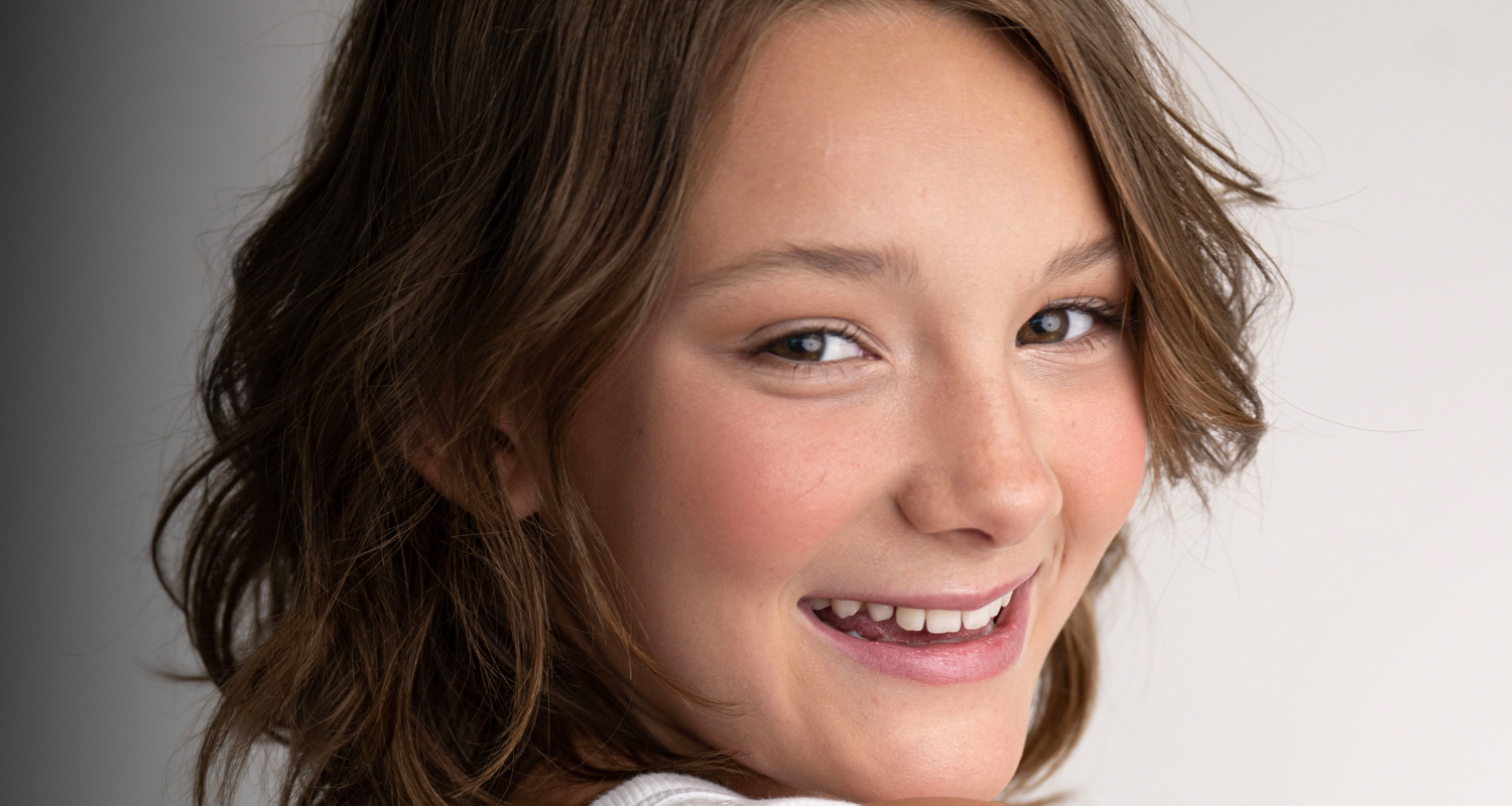 Get to Know ‘Stranger Things’ & ‘A Friend of the Family’ Actress ...