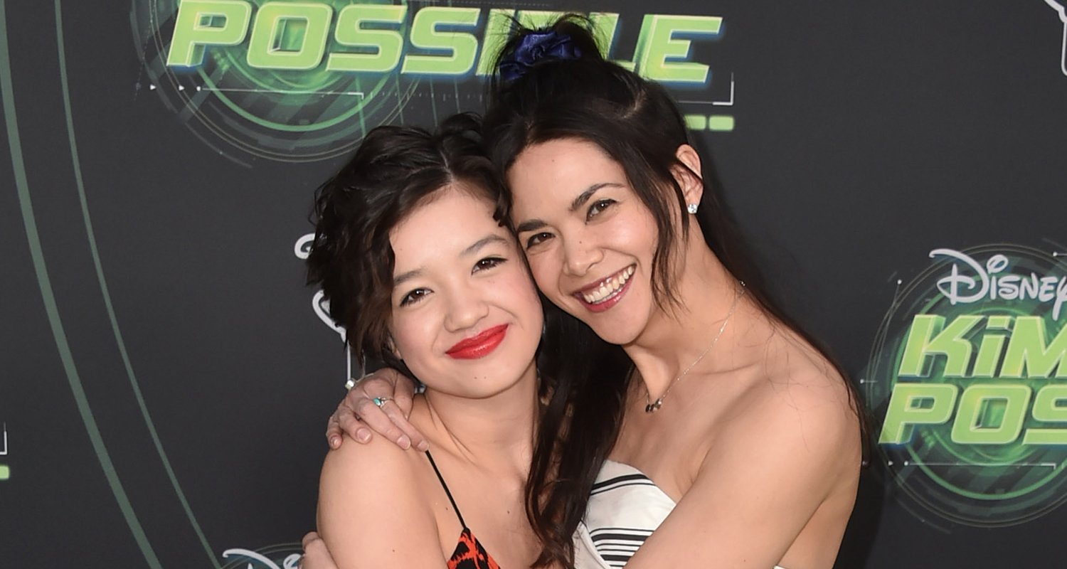Peyton Elizabeth Lee Meets ‘Andi Mack’ Mom Lilan Bowden’s Newborn Baby ...