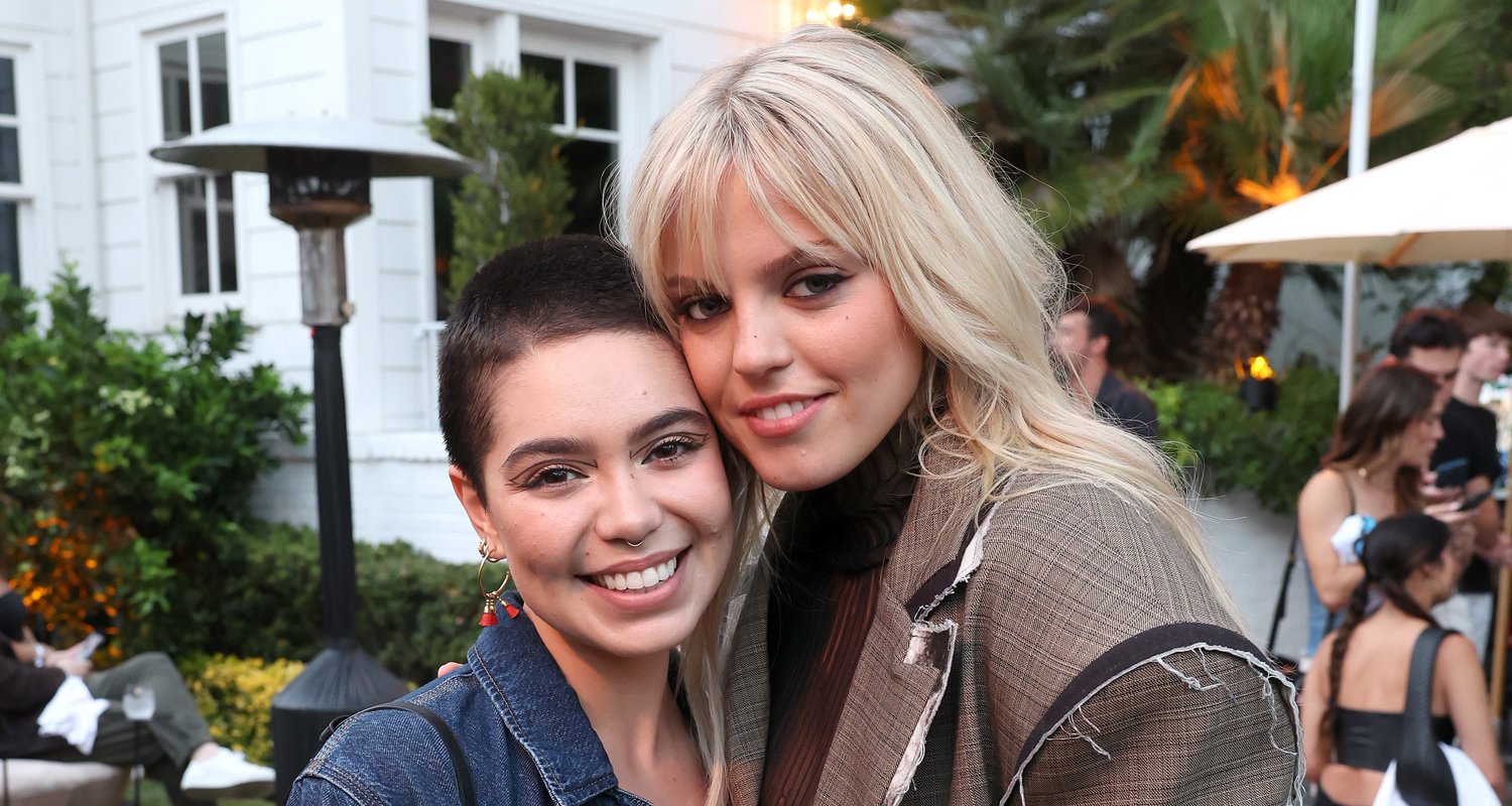 Renee Rapp Meets Up With ‘Mean Girls’ Co-Star Auli’i Cravalho at ...