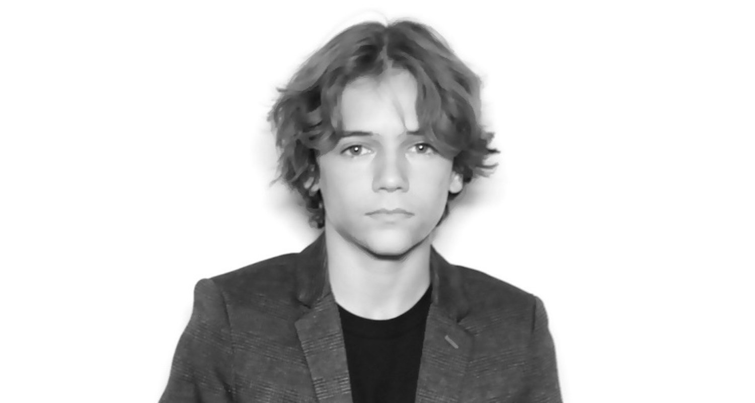 Who Plays Elliot In ‘Night Swim’? Get to Know Star Gavin Warren With 10 ...