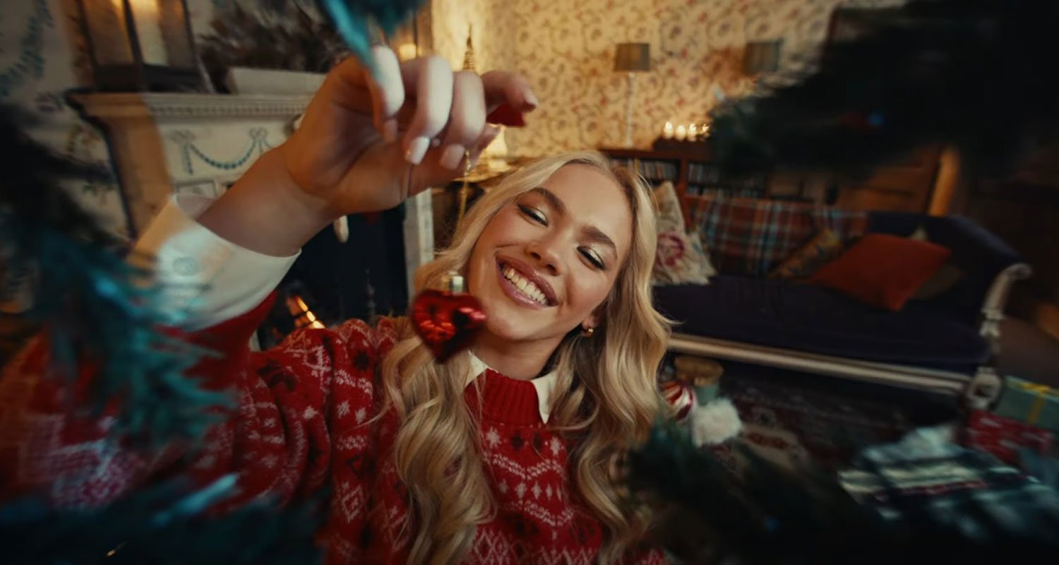 Freya Skye Gets In the Holiday Spirit With New, Original Song ‘Winter Dream’ – Listen & Watch ...