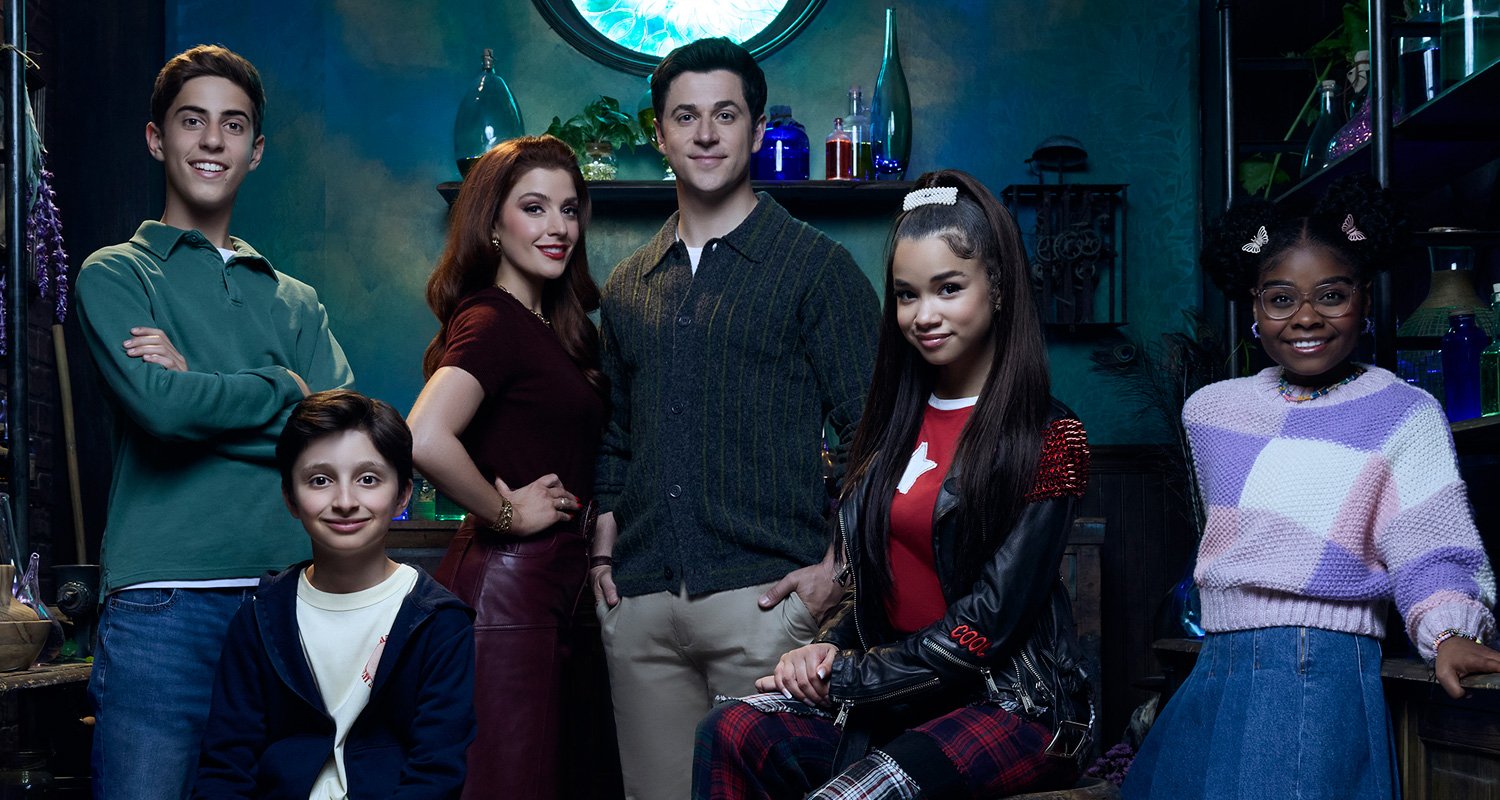 Disney Debuts ‘Wizards Beyond Waverly Place’ Season 2 Trailer – Watch ...