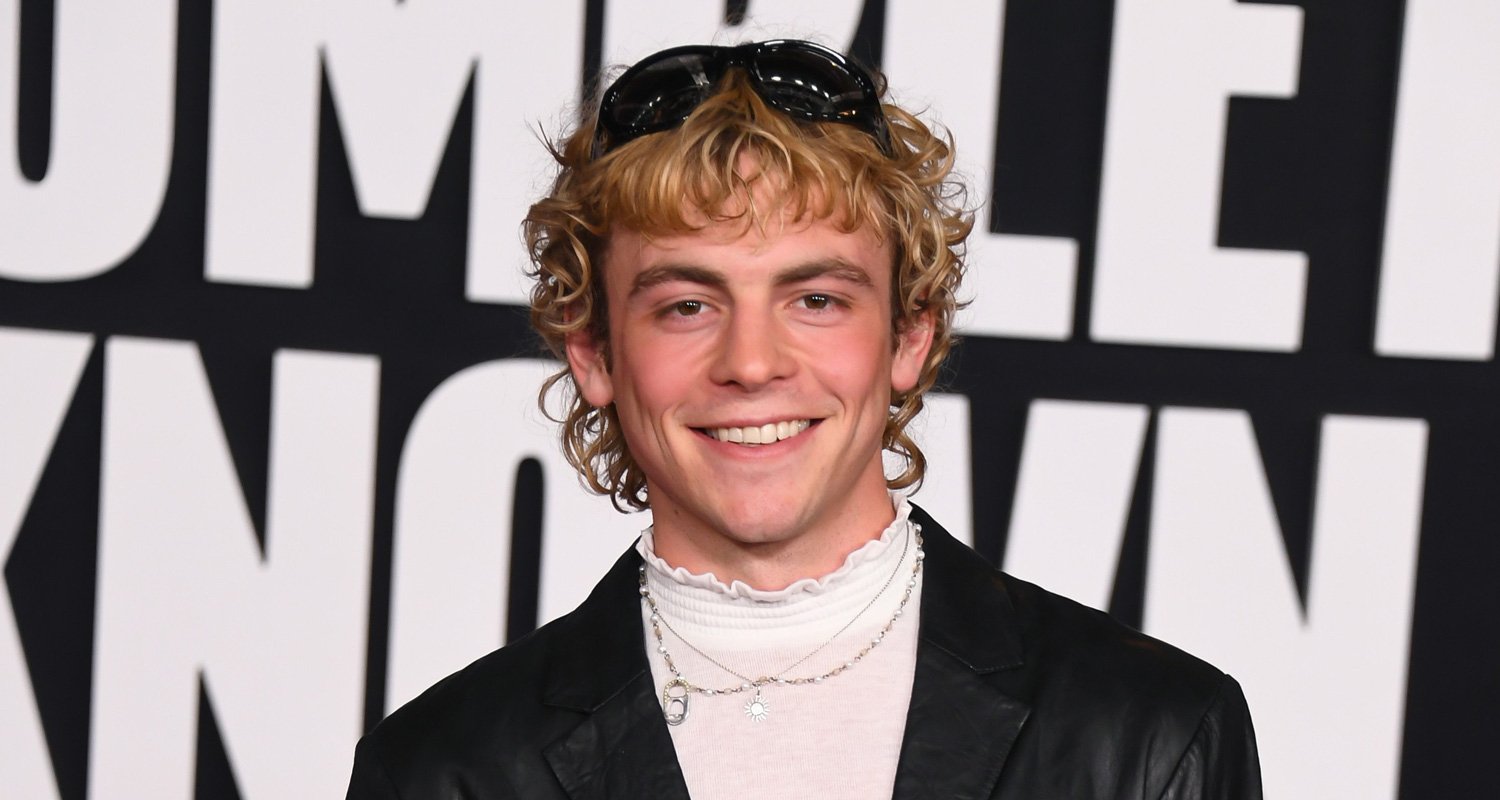 Ross Lynch Returns to Acting, Joins Cast of Upcoming Netflix Movie | Casting, Movies, Netflix ...
